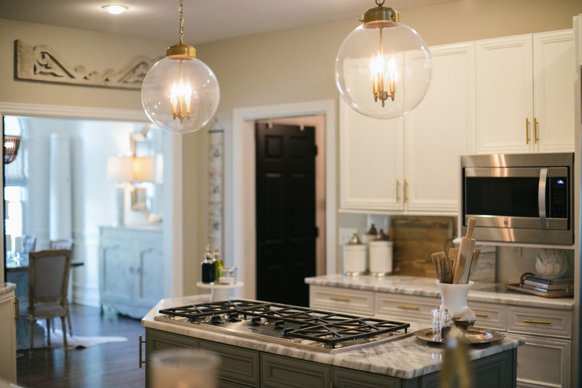 This Early 2000s Home Gets a Bright, Crisp Makeover - Bowling Green Living